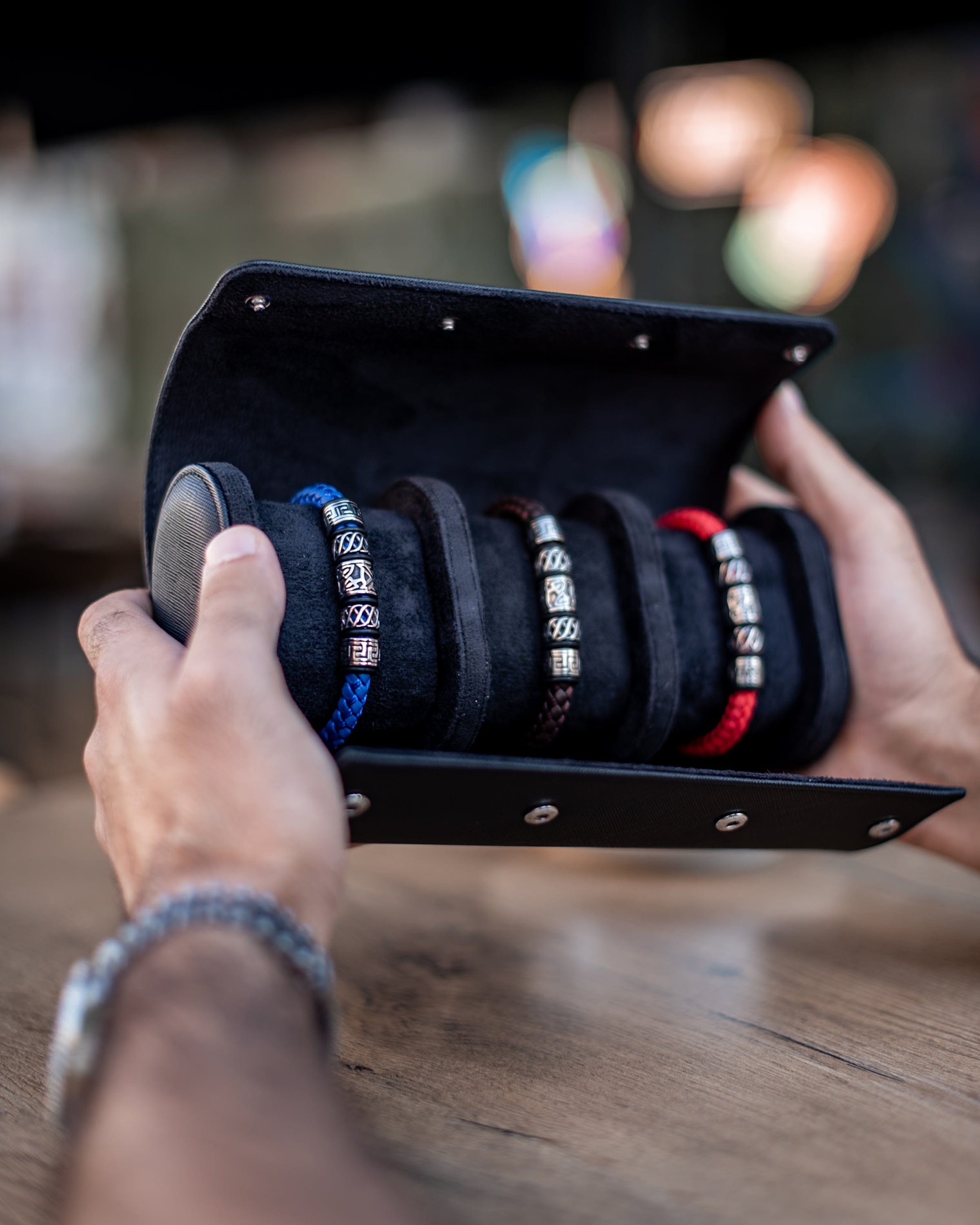 Muška Narukvica Meandros – Simbol Snage i Postojanosti – Be Brave Man